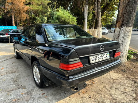 Mercedes benz w124 sotiladi 602 dizel mator gelik