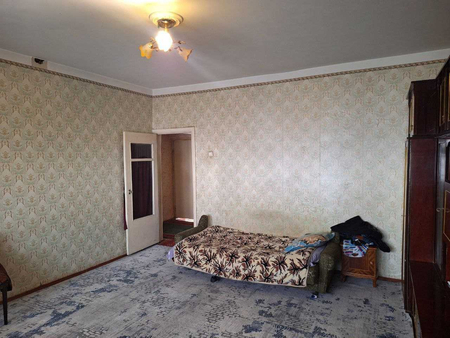 м.Дружба Народов Караташ 2-комнатная 3/9 65 м² зал 5х5 отдельный вход