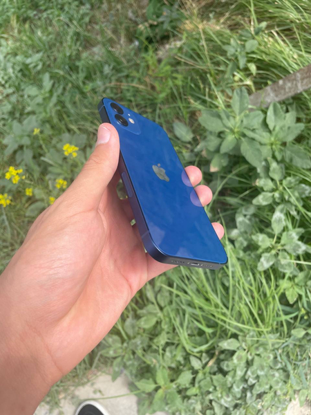 Iphone 12 sotiladi