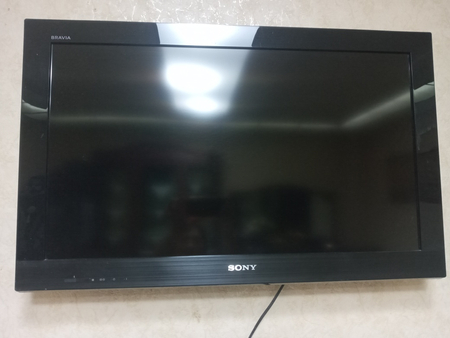 Sony 32 talik televizor sotiladi srochni