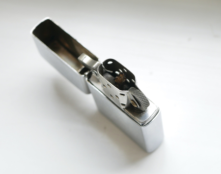 Оригинальная зажигалка zippo