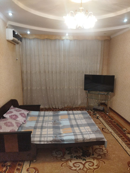 Срочно продаётся диван раскладной . Хорошем состояние б/у