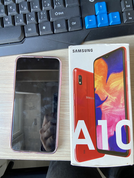 Samsung A10 ………..