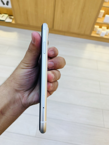 Iphone 11 white 64gb