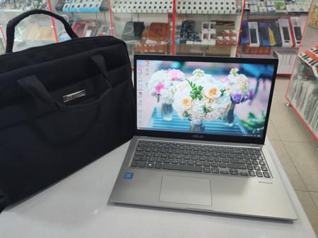 Asus sumkasi bilan yangi pokoleniyasi