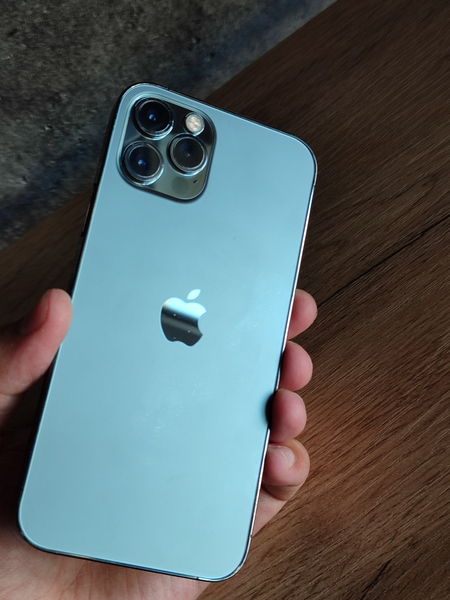 iPhone 12 pro 128GB 350$