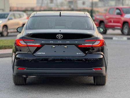 Toyota Camry hybrid 80 2024 год