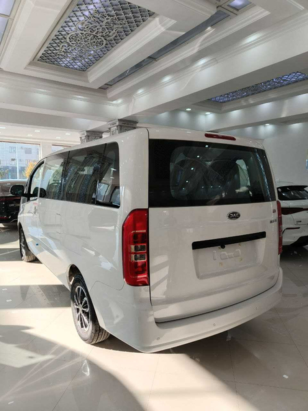 jAC M3 Plus /минивен 8+1