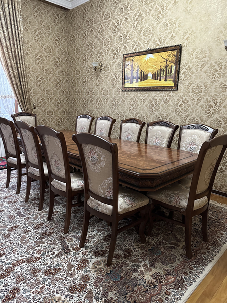 Продаю стол 3,5 м и 12 стульев Чинар