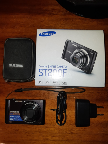 Продам цифровой фотоаппарат SAMSUNG ST200F