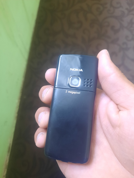 Nokia 6300 qora rangda