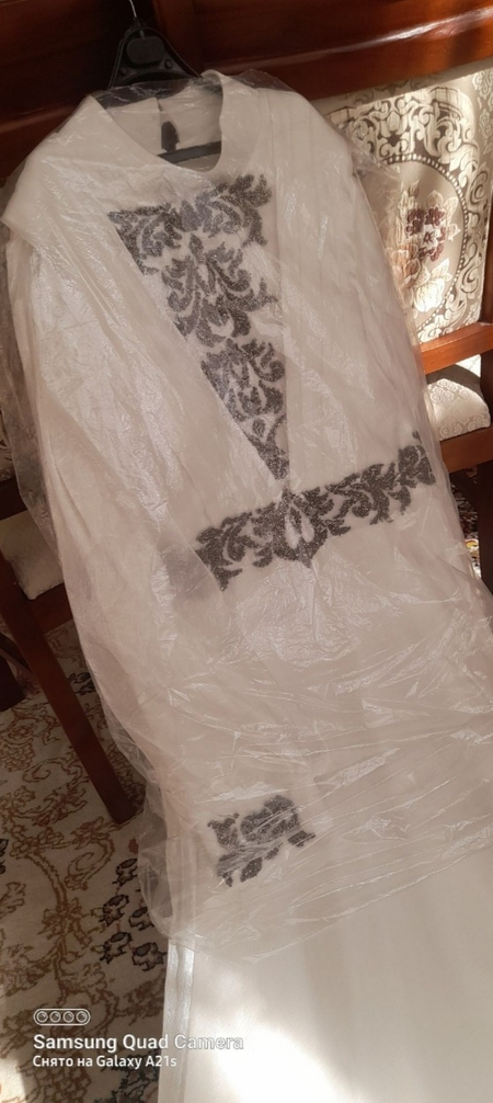 Продаётся вечерняя платья