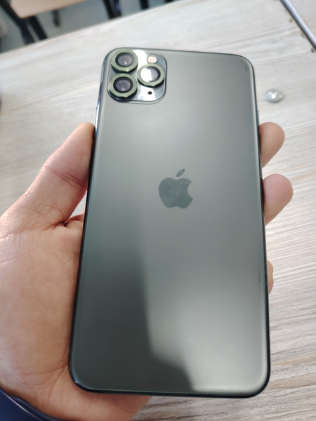 IPhone 11pro max 128 srochni sotiladi