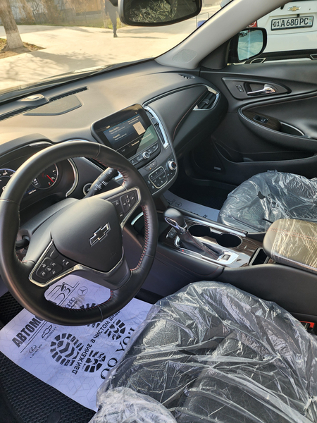 Malibu XL Black 2023