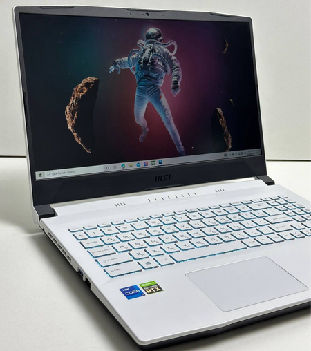 Msi Sword Core i7 - 11800H. RTX 3050Ti 4GB.  23- soat ishlatilgan