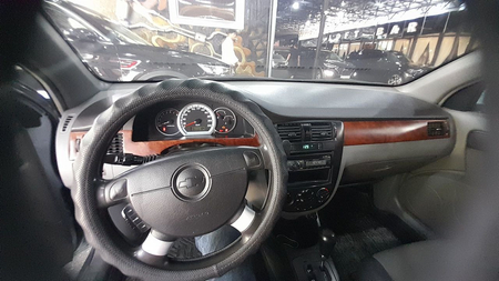 Chevrolet lacetti 1.6 avtomat