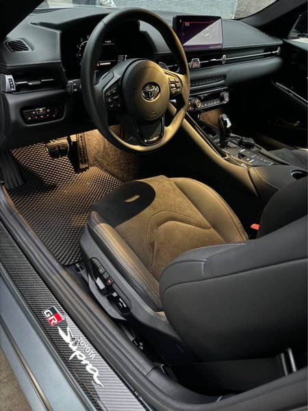 Автомобиль Toyota Supra