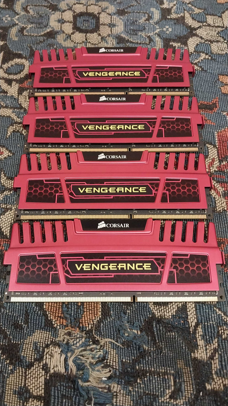 Оперативная Память Corsair Vengeance 32GB (4 X 8 GB) 1866 MHz.