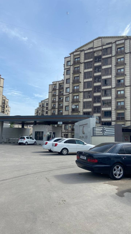 Продаётся евро квартира Ташкент Яккасарайский р-н ул Абдулла Каххара