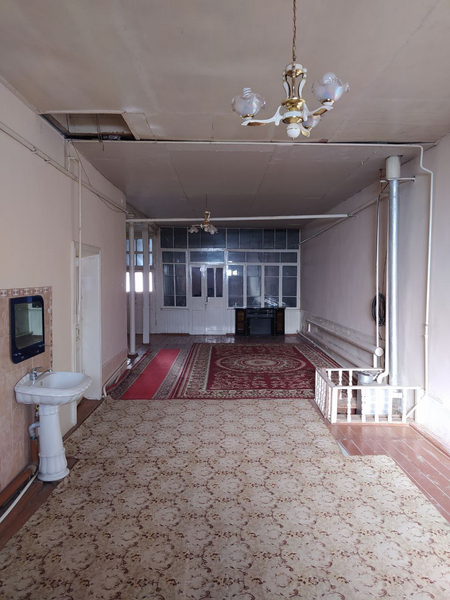 Hovli joy sotiladi (630²m)