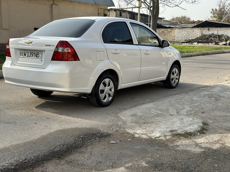 Nexia 3 sotiladi 2021 yli 37000 km