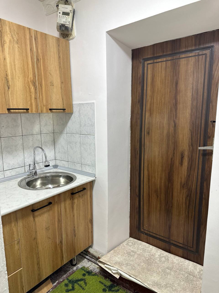 Метро Мирзо Улугбек.  Продажа. ГАЛЕРЕЙКА