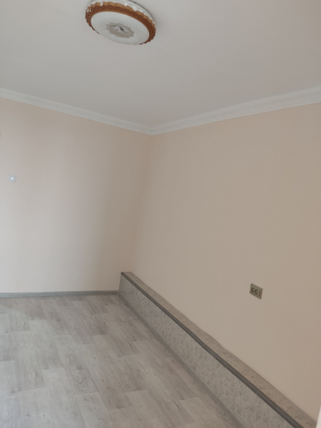 Продаю 2/4/4 Миробод массив 1 абшага