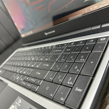 Продается 4х ядерный Packard Bell 8/128/500gb в отличном состоянии!