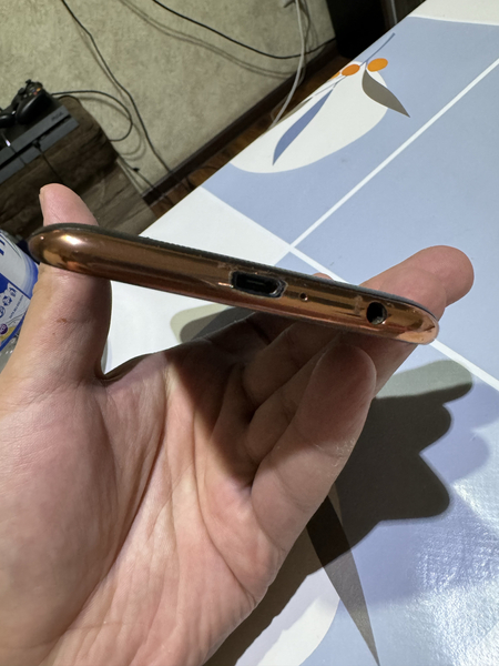 Продам LG K20 Plus 32 gb