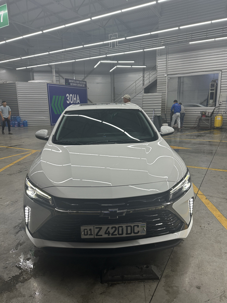 Chevrolet Монза 2023 атмосфера
