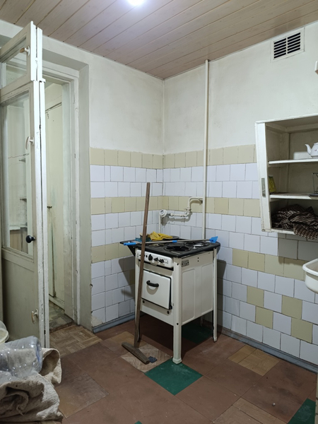 Учтепа 25 3/4/5 Кирпич 70 м² Срочно