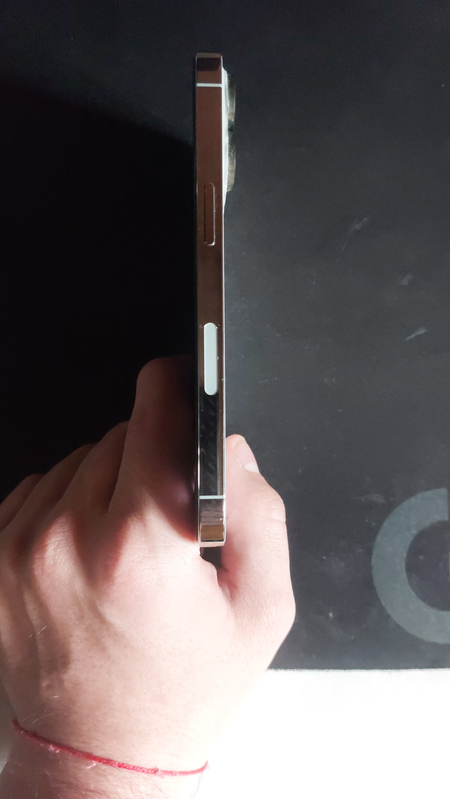 Продаю iphone 13 pro 128gb коробка все есть