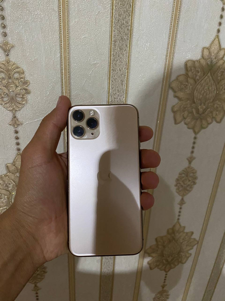 iphone 11 pro gold