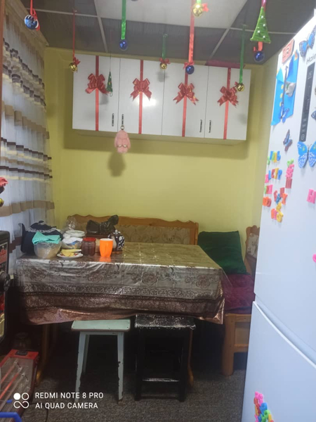 Продается квартира на втором этаже двух этажного дома в городе Каган