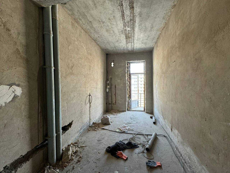 1 xonali 52m² 4-qavat sotiladi