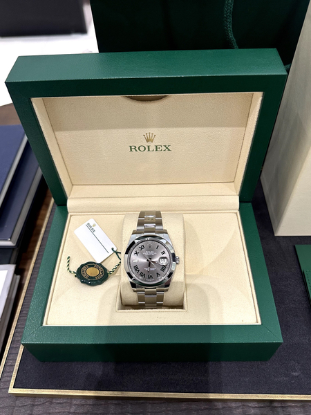 NEW Rolex Datejust 41mm Steel 126300