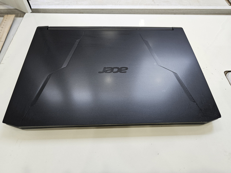 Ноутбук Acer Nitro AN515-45
AMD Ryzen 7 5800H with Radeon Graphics, 32
