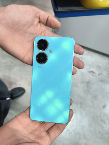 Vivo y 27 6/128 gb