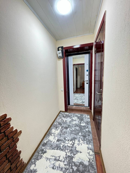 Продается квартира Чиланзар 2. 2/1/4 Кирпич 2х4 Ор-р Аллея Гагарина