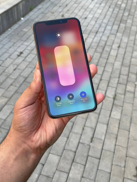 Iphone Xs Max sotilad karopkasi  bor xolat yaxsh yomkst 82 radnoy