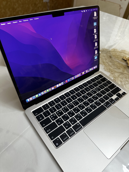 Продам Свой Macbook Air M2 состояние идеальное никаких дефектов нету.