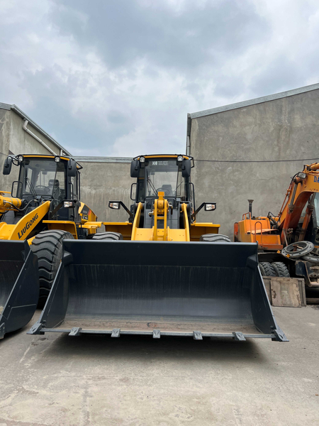 Yangi model, LiuGong Yuklagich 855H MAX