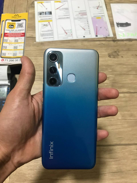 INFINIX HOT 11                       kdodndoddnldbdodkbdkfnd