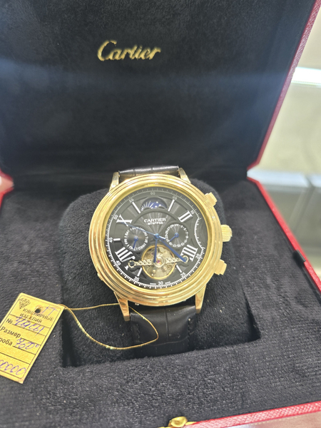 Максимально крупные в диаметре Cartier 48мм, для крупных мужчин