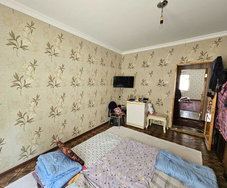 Продаётся шикарная квартира в Ташкенте 3/3/9, Шайхантахур (J2724)