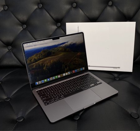 Apple MacBook Air M2 8/256GB 2022 года в идеальном состоянии