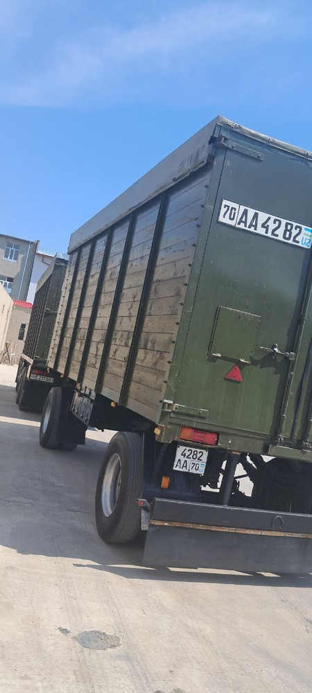 Kamaz 10 tonnalik tirkamasi yangi balonlari yangi Metani bor kelishami