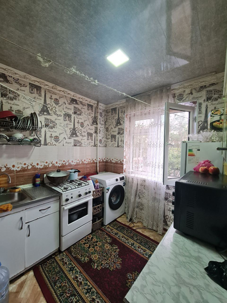 2- каватда 2 хонали 3 хона килса булади