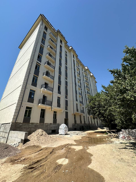Продам 2 ком квартиру в Чирчике 10 мкр