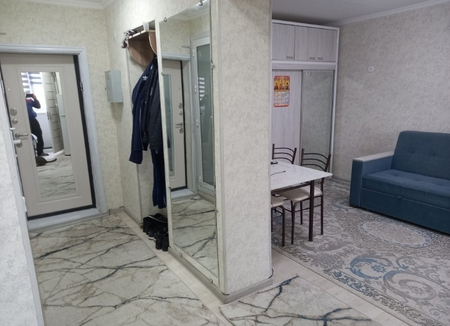 Продаётся квартира Чиланзар1 1/3/4 Новза метро